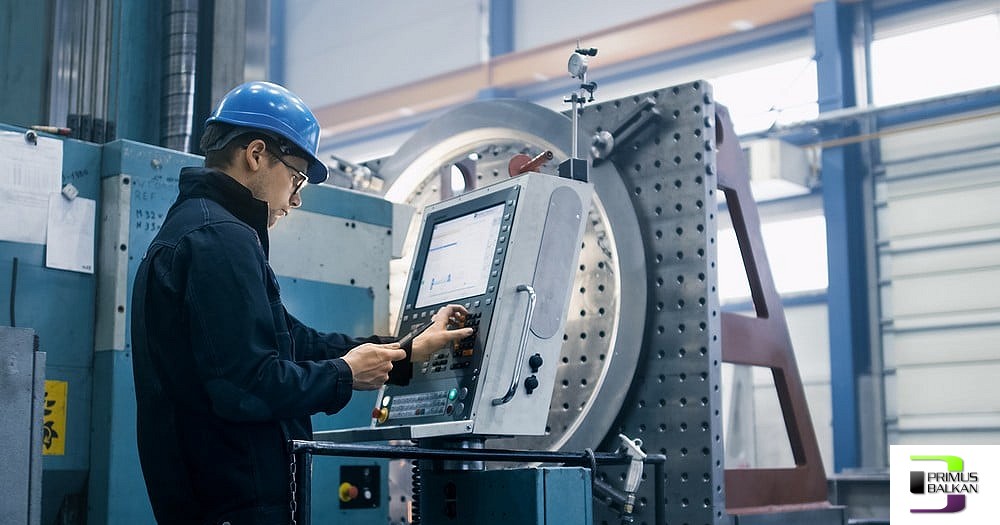 Radnik u proizvodnji namještaja - CNC raskrajač, kantarica, CNC obradni ...