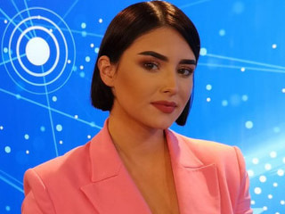 Riješite križaljku: Znate li ko je naša tv voditeljica na slici?