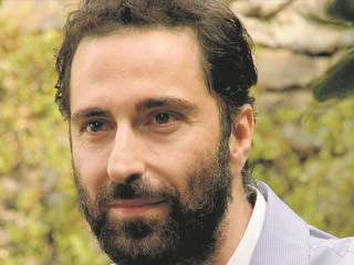 Riješite križaljku: Znate li ko je naš glumac na slici?