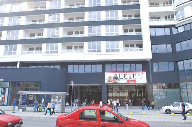 TUZLA | Тузла - Avaz-Robot Centar 8 Floors - COM | Page 56 ...