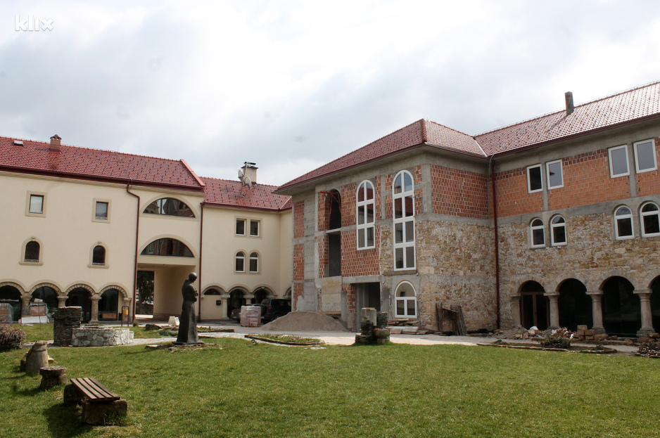 Samostan i župa Guča Gora: Mjesto duboke vjere i mira o kojem su pisali ...