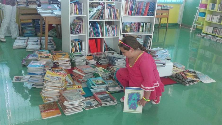 Učenici OŠ Fatima Gunić razmjenjivali udžbenike za narednu školsku godinu