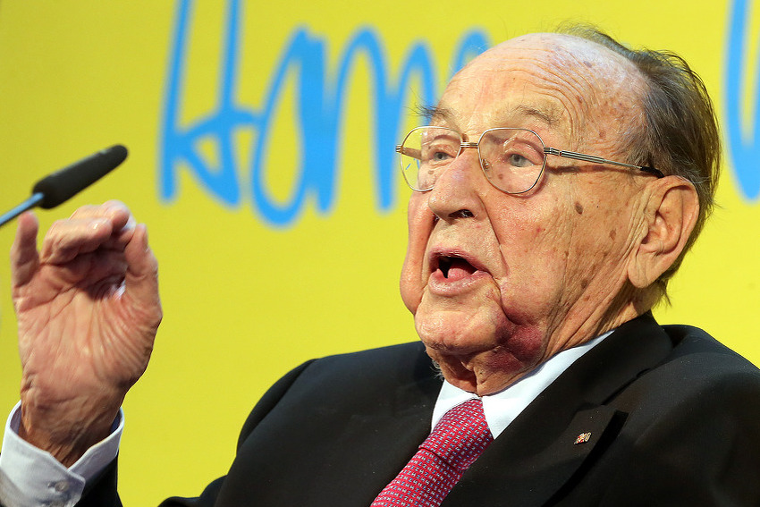 Umro bivši šef Njemačke diplomatije Hans-Dietrich Genscher Umro bivši šef Njemačke diplomatije Hans-Dietrich Genscher