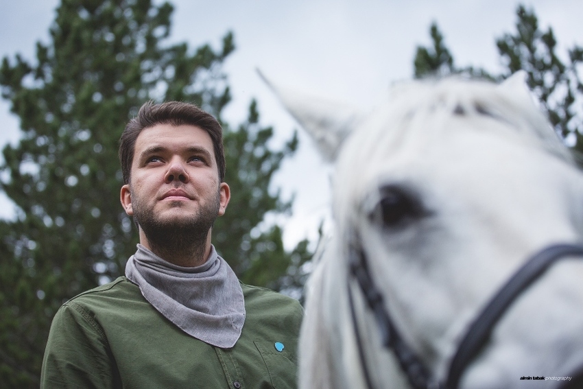 Latif Moćević predstavio novi spot za pjesmu "Tiho"