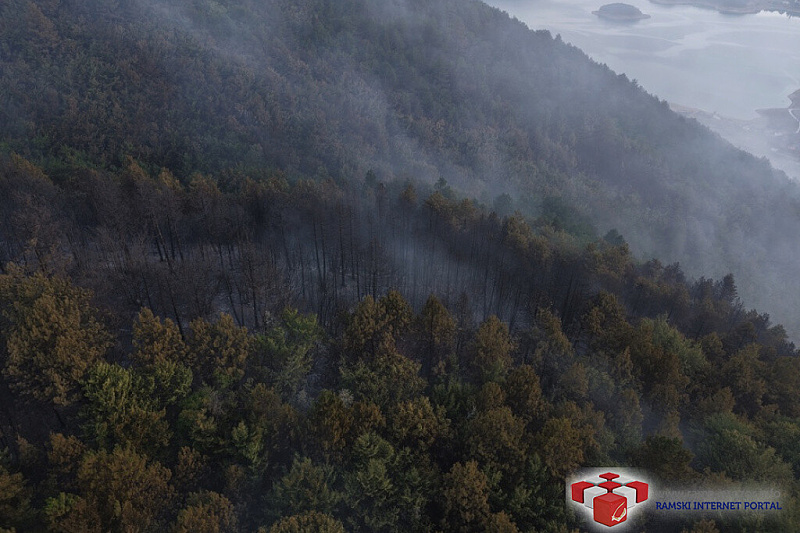 Uz pomoć kanadera iz Hrvatske i vatrogasaca iz Jablanice i Konjica ...