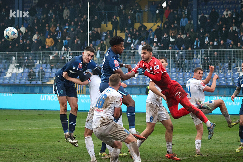 Uživo / Željezničar - Široki 1:2: Nevjerovatna utakmica na Grbavici, Široki ponovo vodi