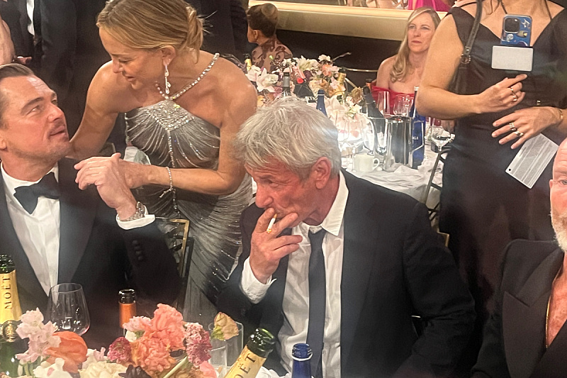 Fotografija Seana Penna s cigaretom na dodjeli Zlatnog globusa osvojila ...