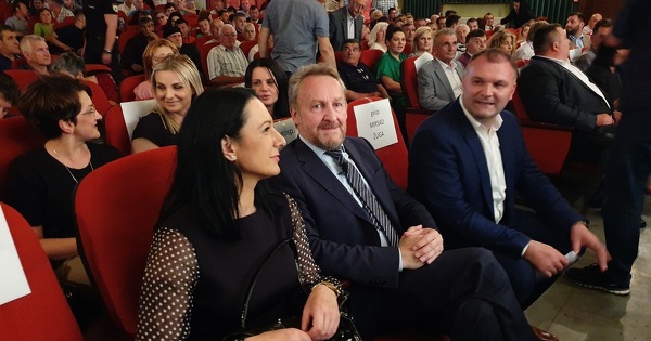 Izetbegović u Goraždu: Očistit ćemo SDA i otvoriti vrata za Srbe i Hrvate Izetbegović u Goraždu: Očistit ćemo SDA i otvoriti vrata za Srbe i Hrvate