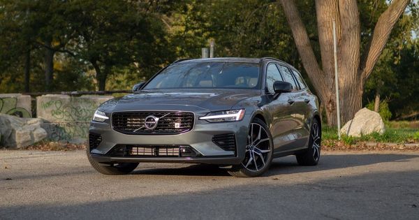 Volvo opozvao 736.430 automobila zbog sistema automatskog kočenja