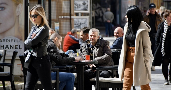 Psiholozi objasnili zašto neki ljudi jednostavno ne mogu ostati u kući ... Psiholozi objasnili zašto neki ljudi jednostavno ne mogu ostati u kući ...
