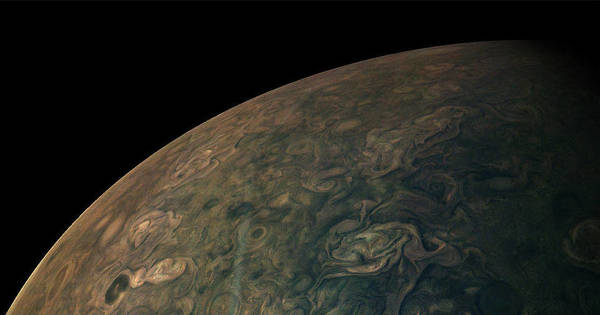 NASA objavila nove fotografije Jupitera