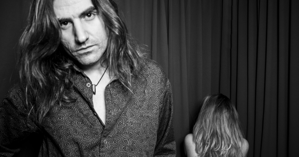 Poseban poklon: Mostarac Mak Kalem za Dan majki predstavio novi spot