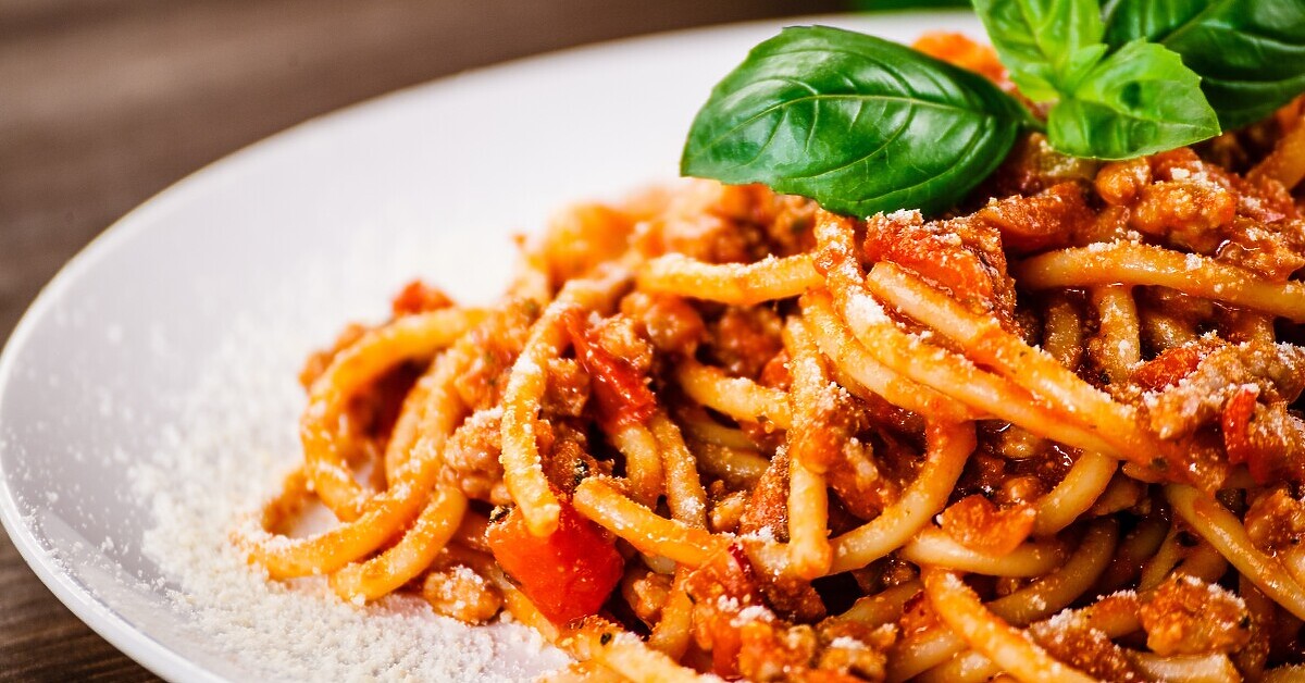 Poznati italijanski kuhar otkrio jedini tačan recept za špagete bolonjez
