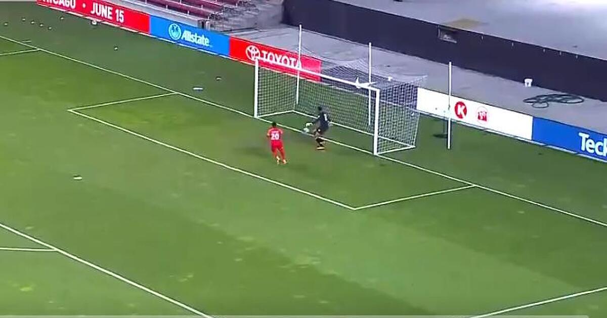 Golman Haitija postigao nevjerovatan autogol, jedan od najgorih u historiji Golman Haitija postigao nevjerovatan autogol, jedan od najgorih u historiji