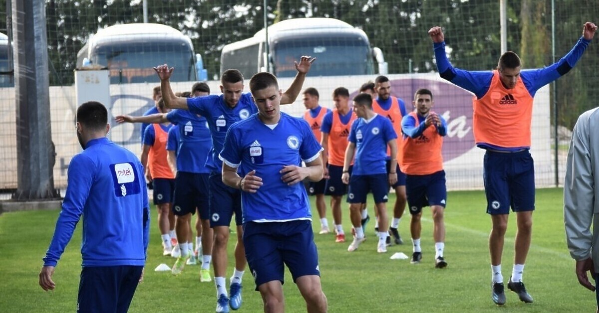 Mlada reprezentacija BiH želi pobjedu protiv Crne Gore nakon debakla u ... Mlada reprezentacija BiH želi pobjedu protiv Crne Gore nakon debakla u ...