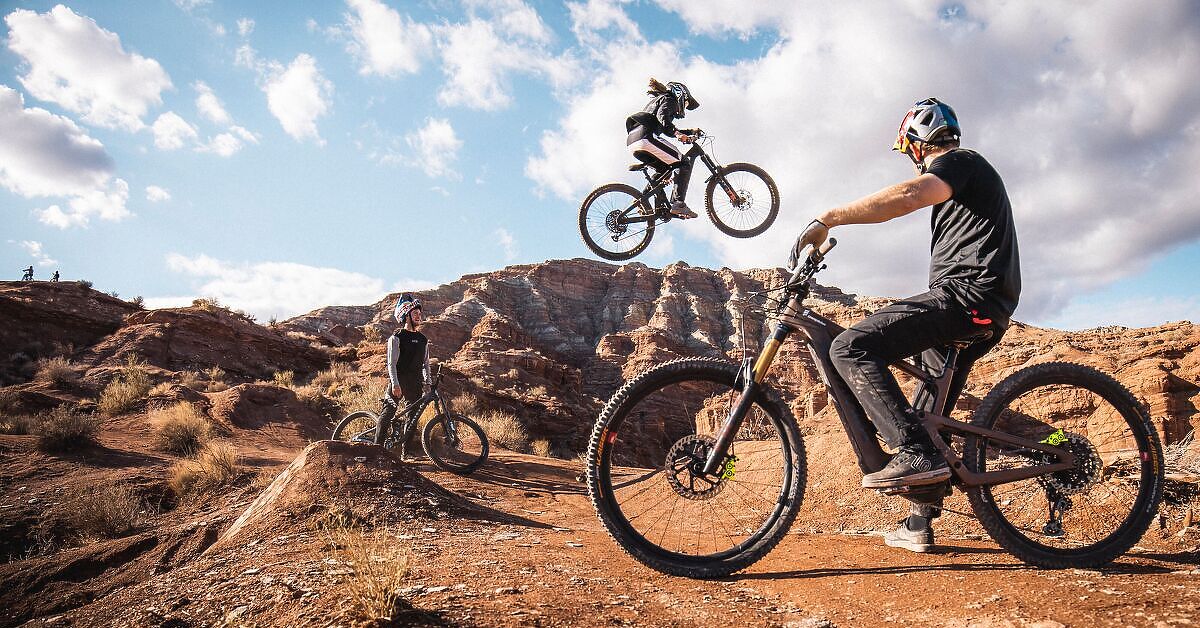 Danny MacAskill i Matt Jones lokalnim biciklistima u Utahu priredili ...
