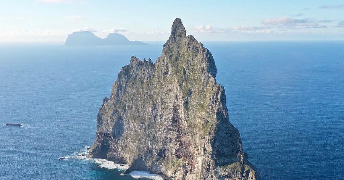 Misteriozan greben oko kojeg kruže morski psi i na koji se niko ne ...