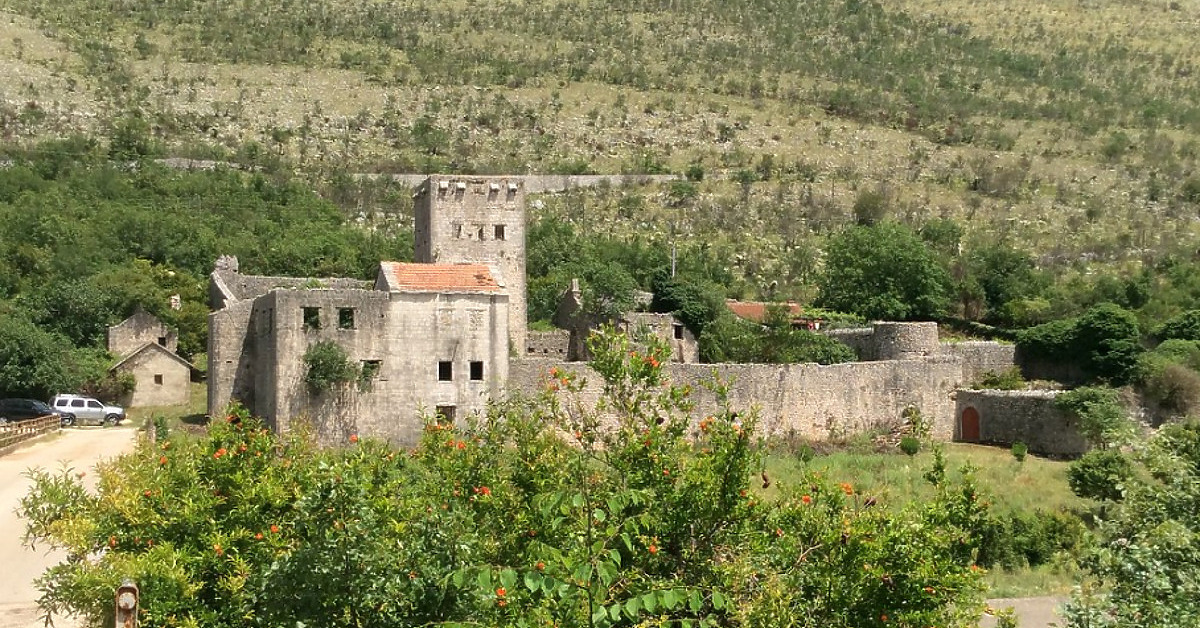 Prodaje se srednjovjekovna kula Staro Slano nedaleko od Trebinja