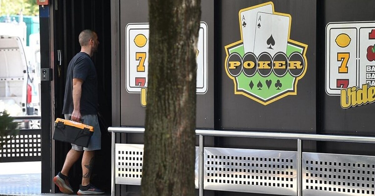 Hrvatska: Nasmrt pretukli zaštitara u automat klubu i pobjegli Hrvatska: Nasmrt pretukli zaštitara u automat klubu i pobjegli