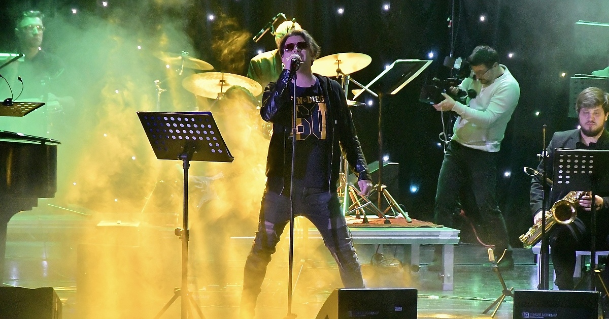 U sarajevskom BKC-u održan novogodišnji koncert "Sarajevo Big Band i prijatelji - INDEXI"