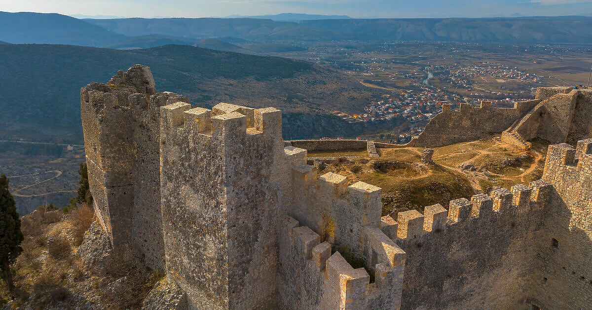 Stari grad Blagaj, nacionalni spomenik naše zemlje koji bismo svi ...