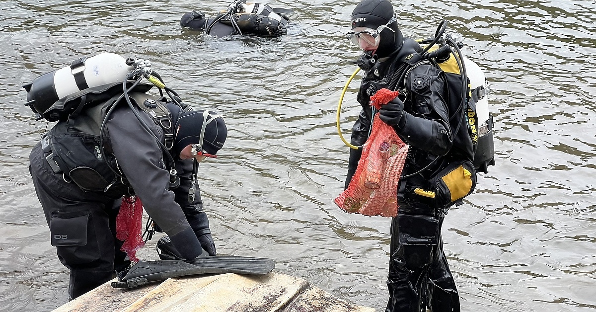 Ronioci iz Modraca izvukli hrpe smeća: Ljudi su uništili jednu od najvećih akumulacija bivše ...