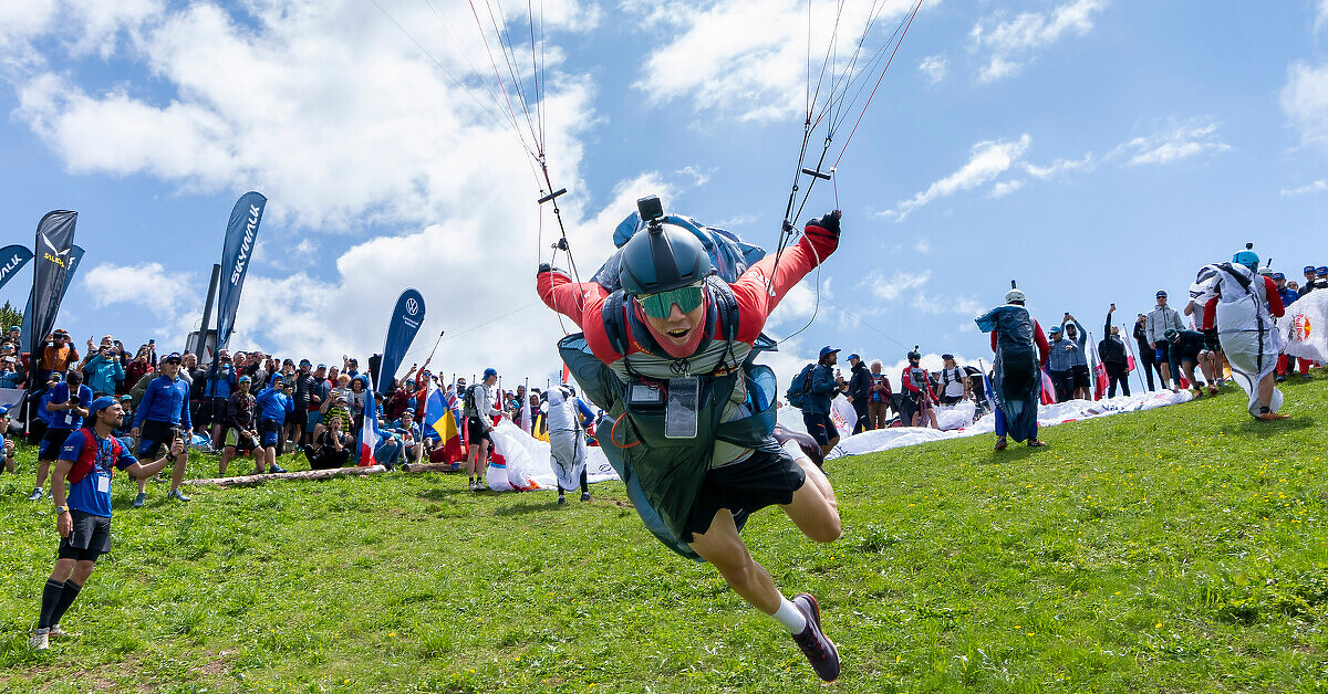 Fenomenalni Chrigel Maurer osmi put osvojio Red Bull X-Alps, najtežu ...