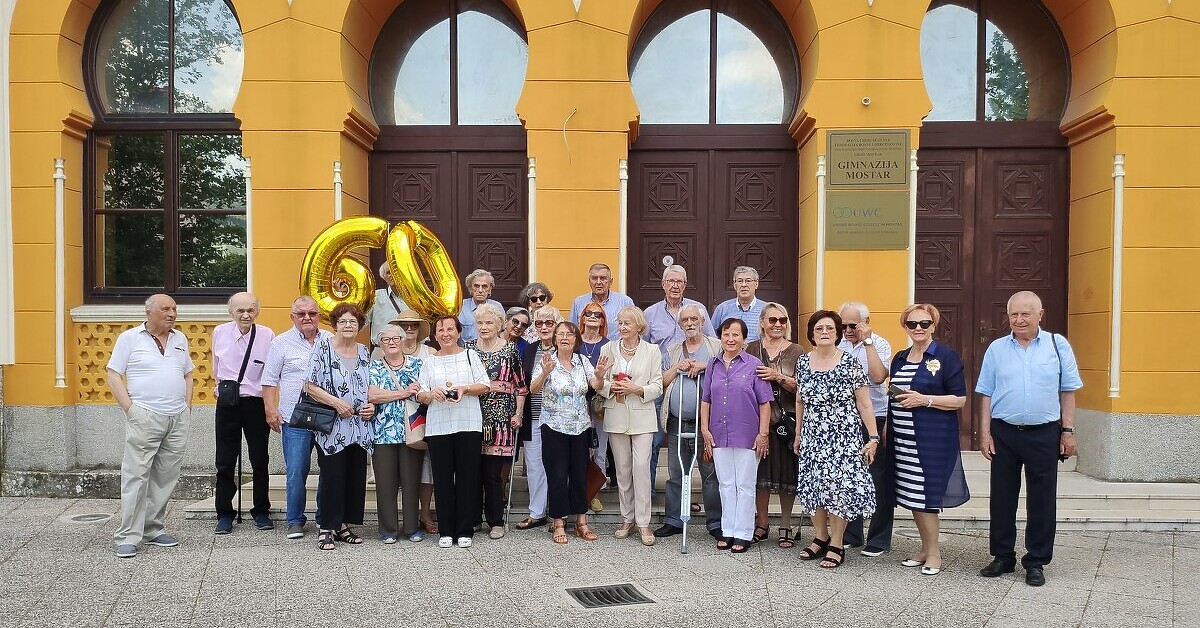 Mostarce rasute širom svijeta okupila 60. godišnjica polaganja mature u ...