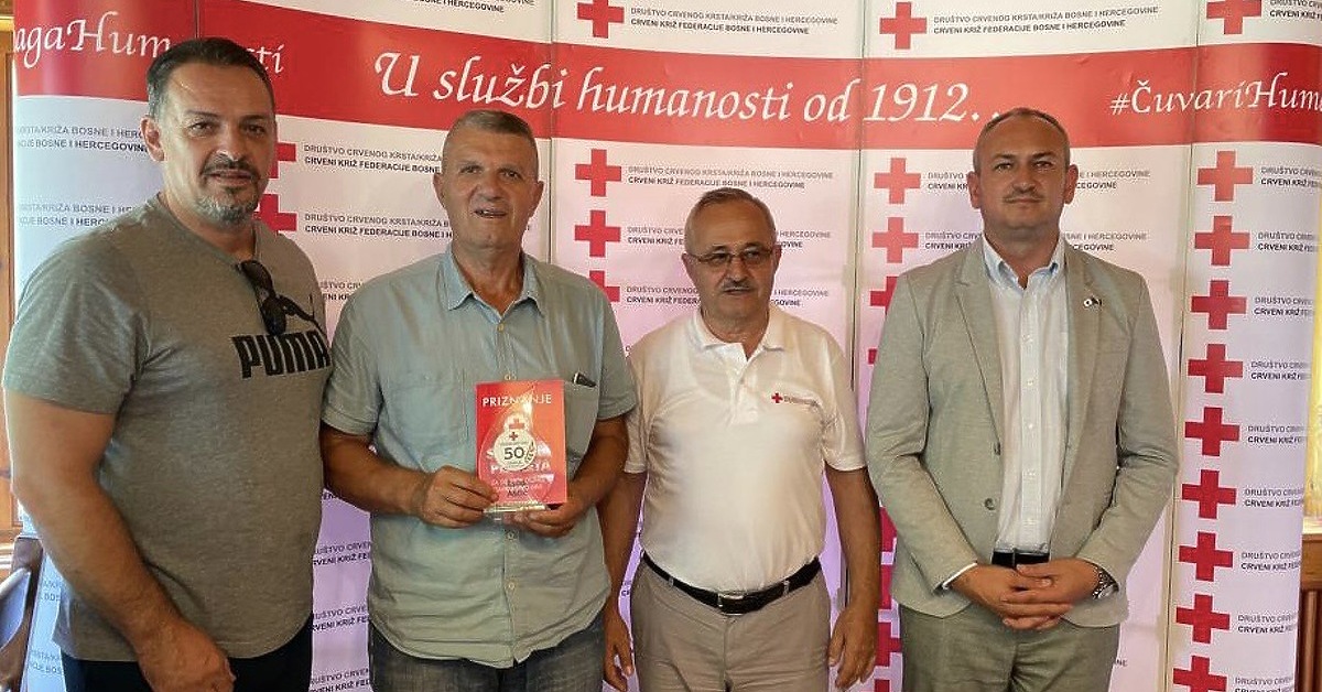 Crveni križ Federacije BiH dodijelio 179 priznanja za dobrovoljne ...