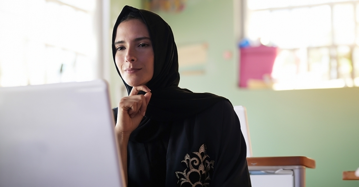 Francuska zabranjuje nošenje abaje u školama