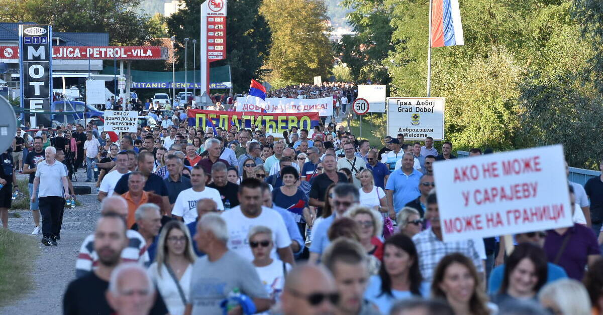 Više od hiljadu građana na skupu podrške Dodiku u Doboju, pridružila im ...
