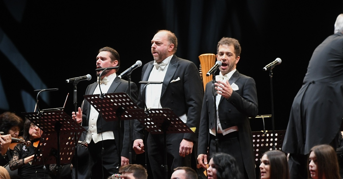 U ispunjenoj Skenderiji održan koncert "Tri tenora": Umjetnici ...