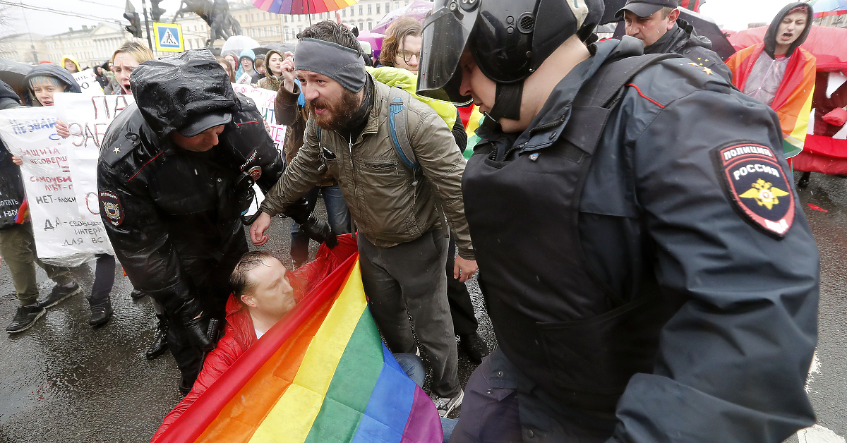 Bez duginih boja u Rusiji: Zabranjen LGBT pokret, pripadnicima prijeti ...