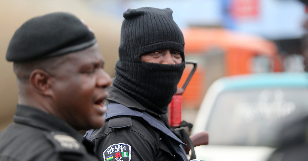 Naoružana banda u Nigeriji otela više od 100 učenika Naoružana banda u Nigeriji otela više od 100 učenika
