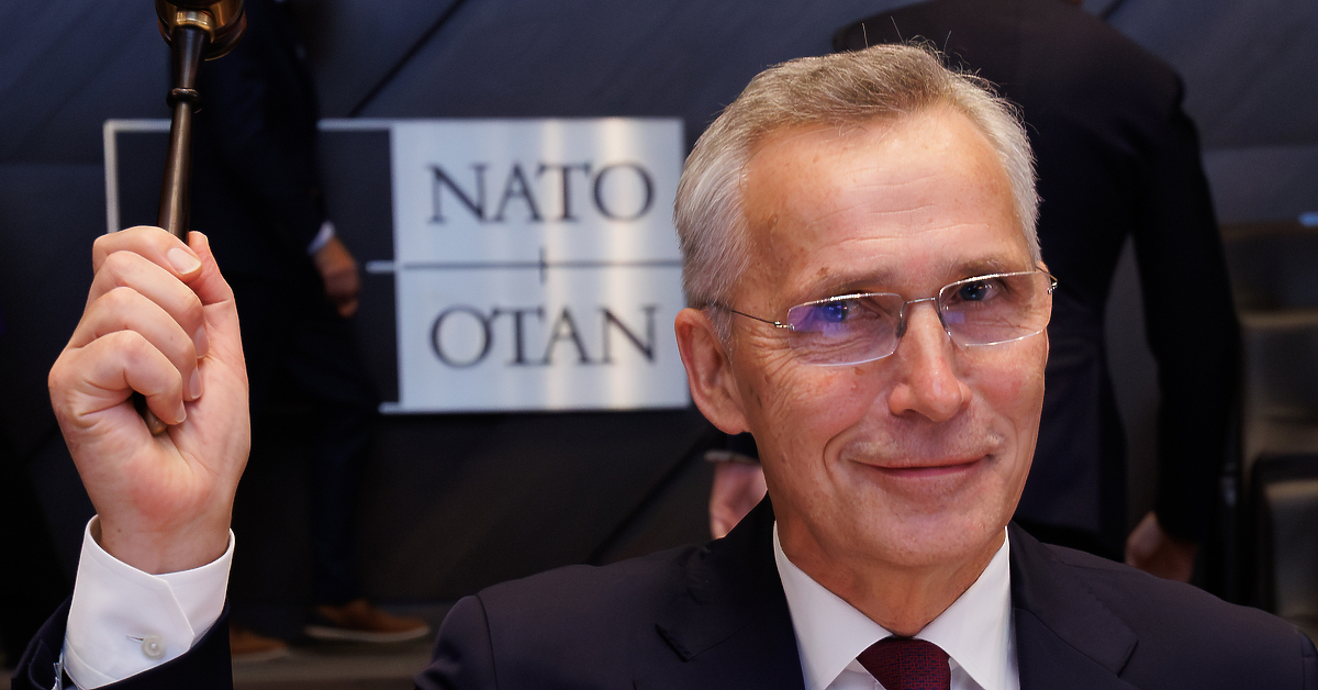 Stoltenberg: NATO će poslati Ukrajini sisteme protivzračne odbrane Stoltenberg: NATO će poslati Ukrajini sisteme protivzračne odbrane