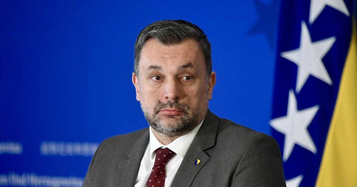 Konaković ismijava vlast u RS-u jer će primati platu "na ruke ...