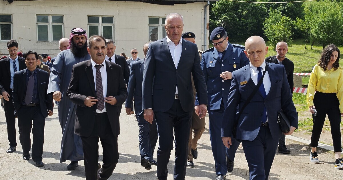 Helez: Ne bi bilo loše da se EUFOR-u ne produži mandat u BiH, jer bi došao NATO