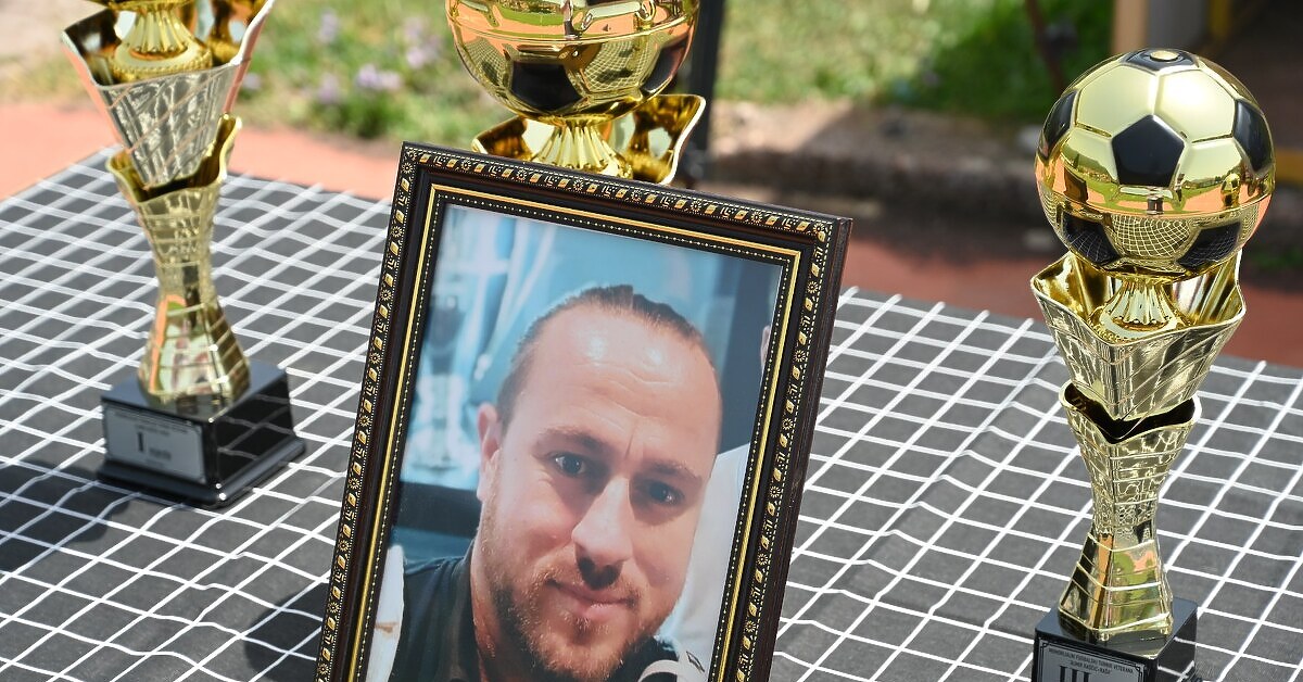 Prvi memorijalni turnir "Almir Raščić" okupio veterane Željezničara ...