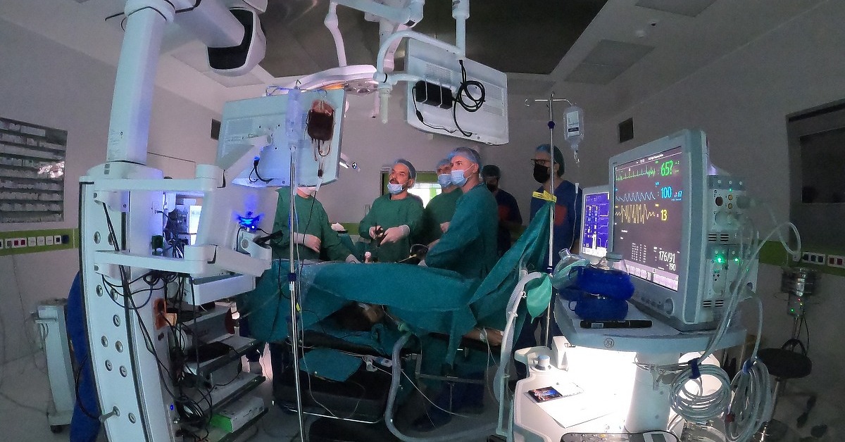 Ljekari UKC-a RS izveli operaciju dosad nezabilježenu u svjetskoj ...