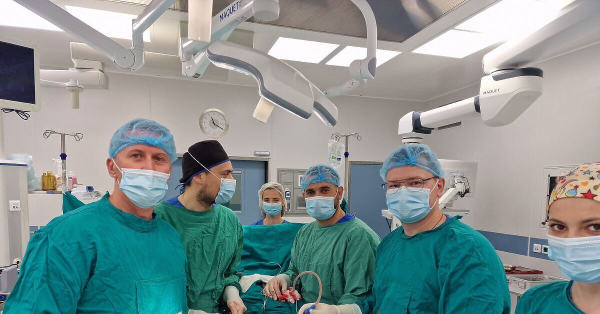 Na UKC-u RS-a izvedene dvije složene operacije: Pacijentu uklonjen ...