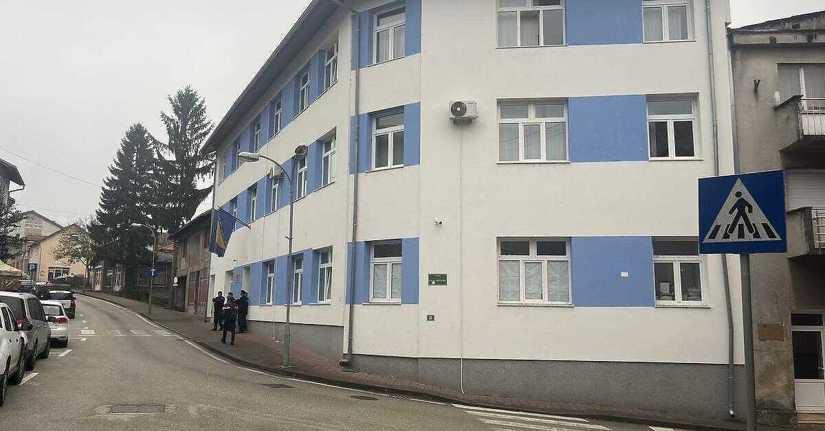 Uhapšeni koji se dovode u vezu sa terorističkim napadom u Bos. Krupi danas će biti predati ...