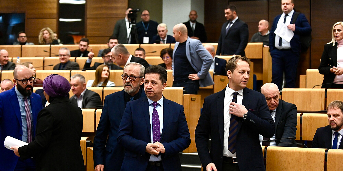 Federalni zastupnici danas došli na sjednicu, čekali pola sata pa ...