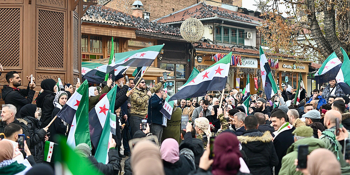 Sirijci u Sarajevu proslavili pad režima Bashara al-Assada: "Nakon 14 ...