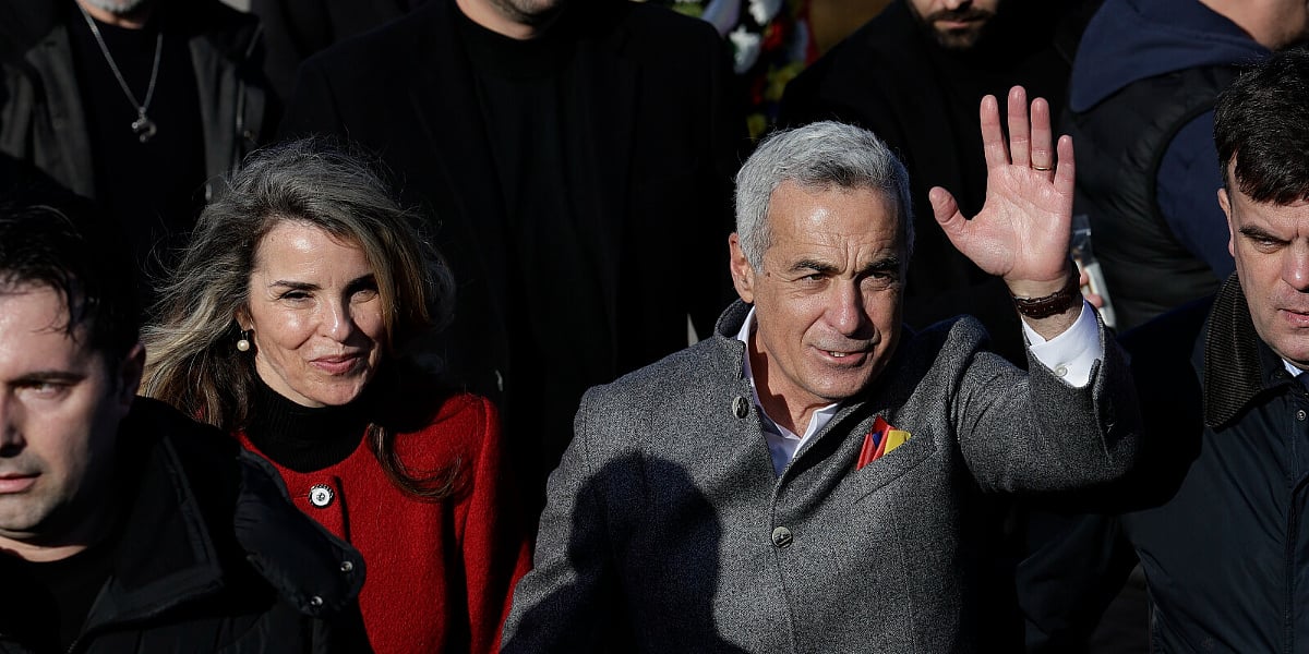 Rumunski predsjednički kandidat krajnje desnice želi da se Ukrajina ...