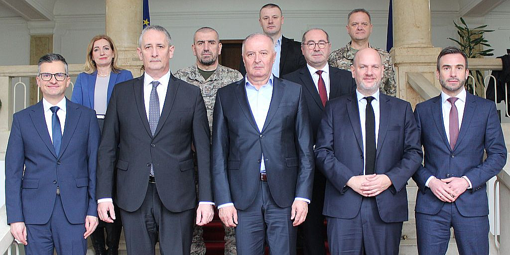 Zukan Helez nakon sastanka sa delegacijom EU zatražio povećanje snaga EUFOR-a