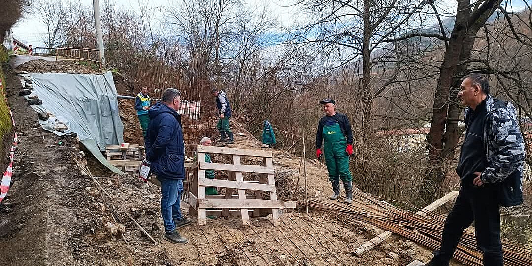 Sanira se opasno klizište na putu prema goraždanskom naselju Grabovik