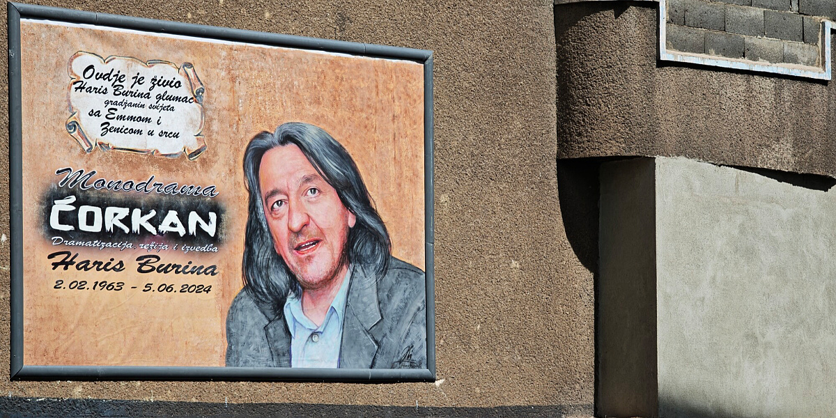 Haris Burina u svojoj zeničkoj mahali dobio mural: Komšije čuvaju ...