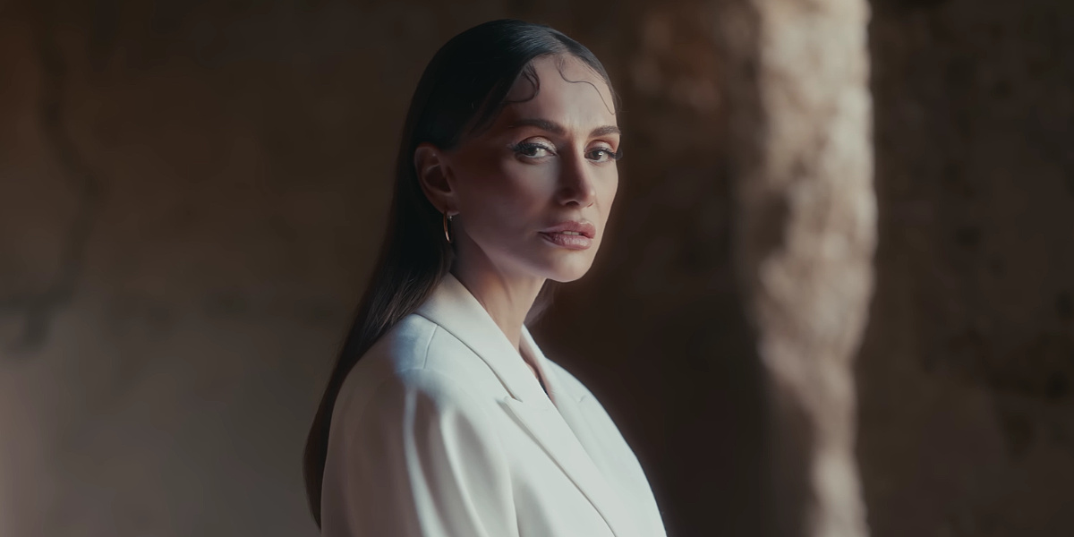 Intervju / Emina Jahović za Klix.ba: Sarajevo ne odvajam od Beograda i ...