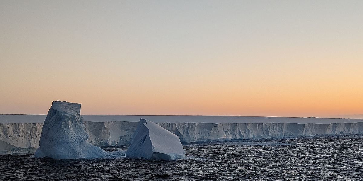 Najveći ledenjak na svijetu ubrzano se raspada na nekoliko velikih komada