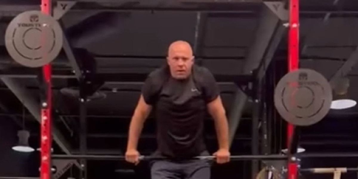 Legendarni Fedor u 49. godini izveo jednu od najtežih vježbi, Jon Jones ...